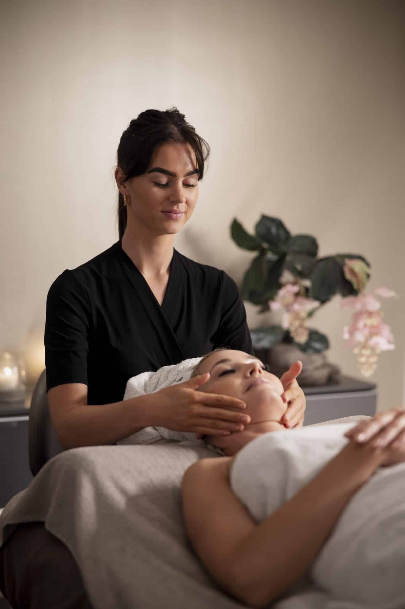 Spa In Ambience Mall Gurgaon | Alizi Spa